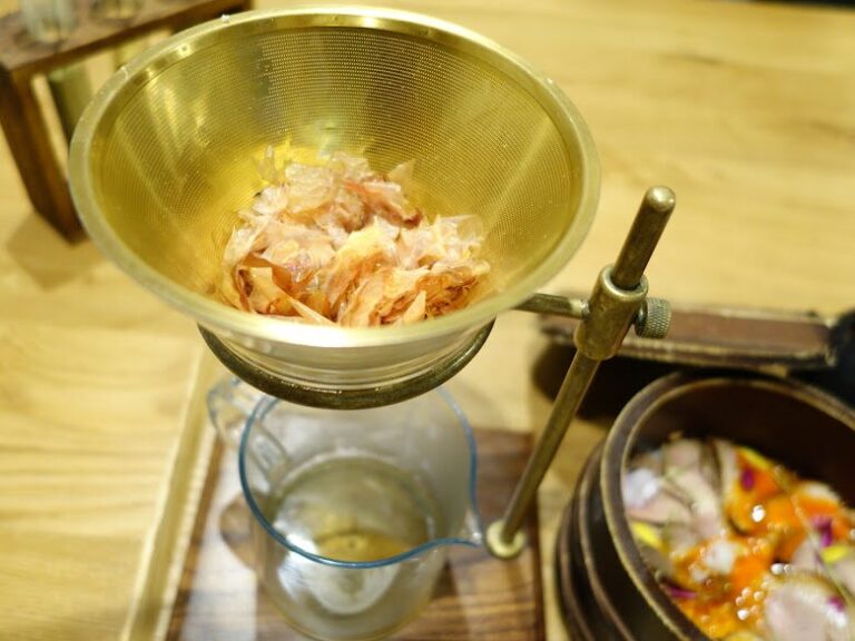 【祇園】Gion Duck Rice｜追い鰹が決め手！の鴨ひつまぶし専門店 - ここと｜滋賀・京都のローカルメディア